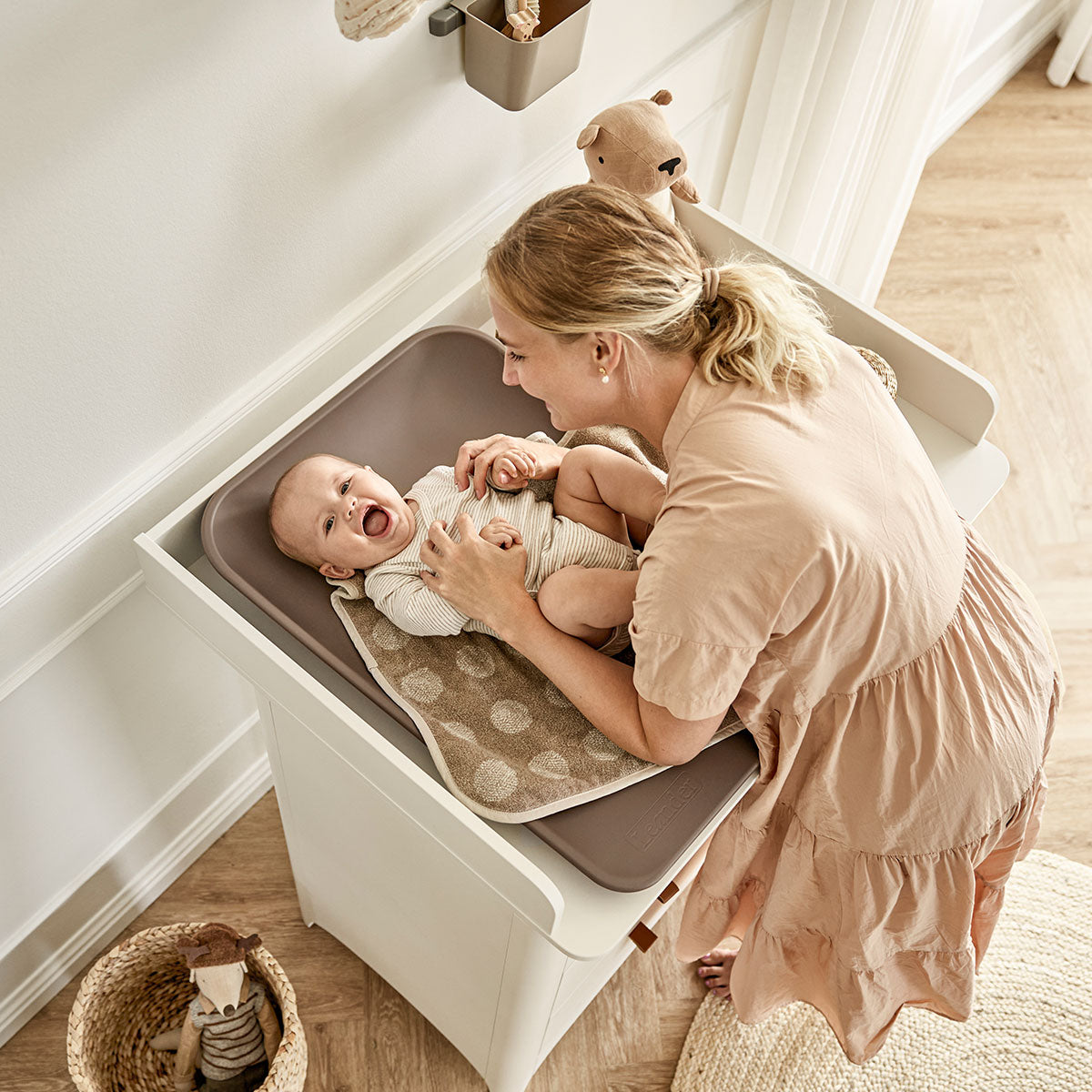 Leander Matty Changer Changing Pad Mat Table a Langer – Bloom & Bounce